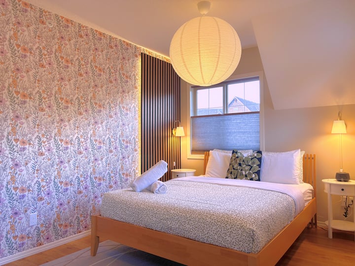 Cozy Getaway With Rocky Mountain Views - Canmore