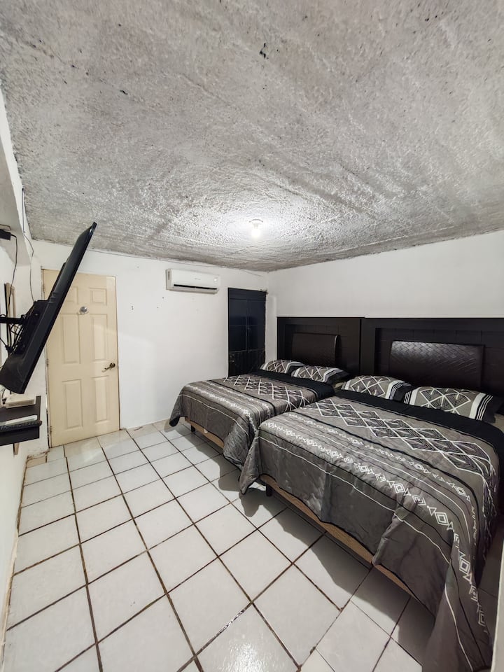 Casa A 5 Minutos De La Playa Muy Cómoda Familiar. - Mazatlan