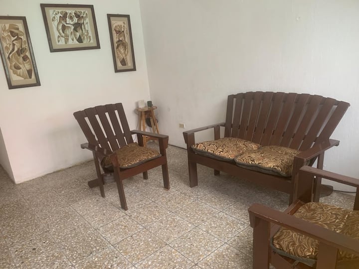 Casa En La Hermosa Isla De Flores Peten - Flores