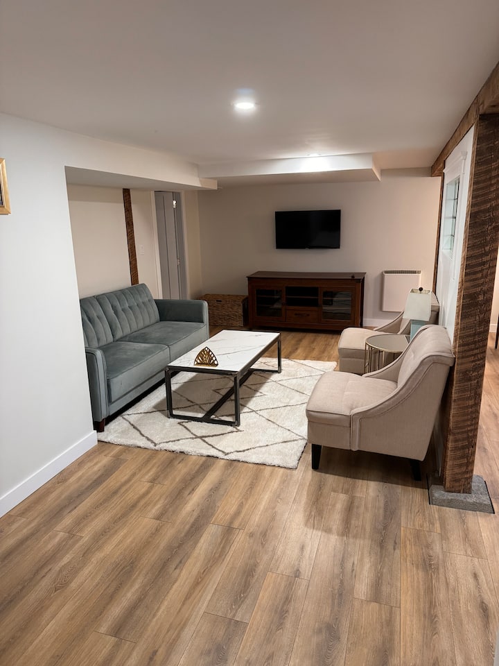 Fully Private Suite Two Blocks From Rih Hospital - Kamloops