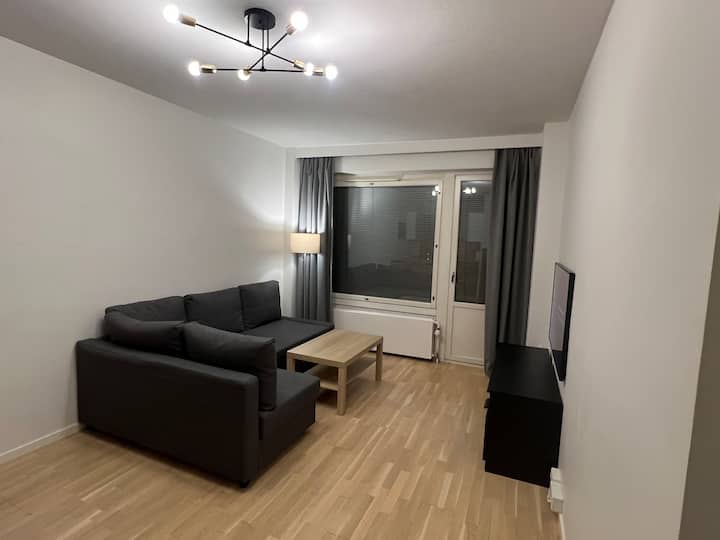 Modern 45m2 Ullanlinna Apartment With Balcony - Helsinki
