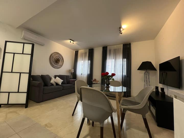 El Palacete De San Juan De Los Reyes - Toledo, España