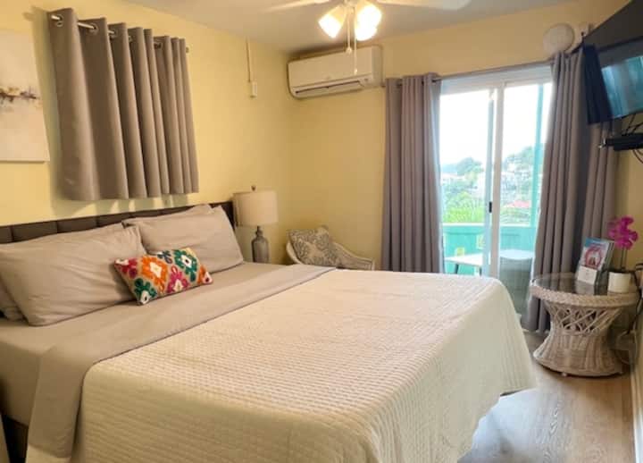 King Balcony Room With Sea View - Charlotte Amalie