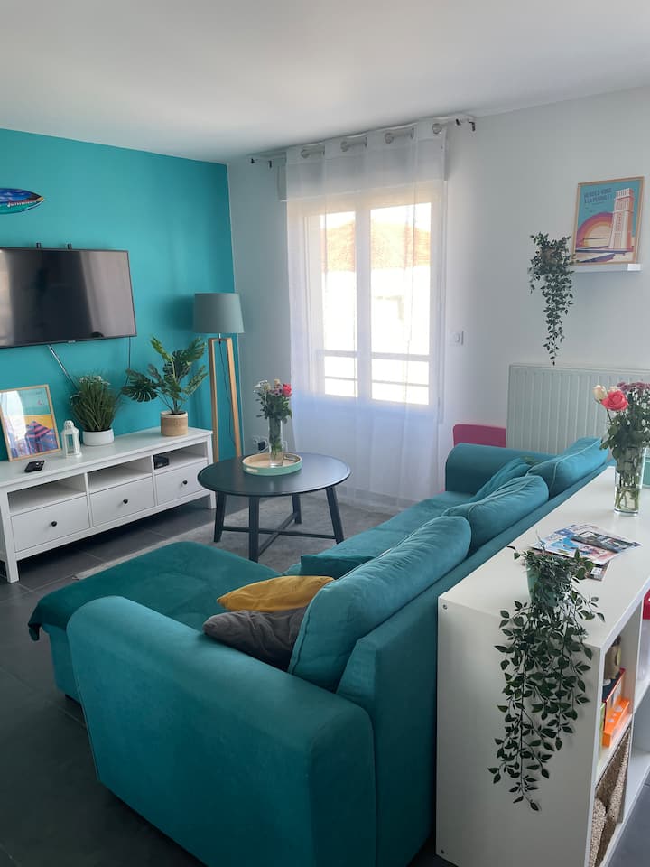 T3 De 70 M2 Avec Balcon Vue Latérale Sur Le Port. - Les Sables-d'Olonne
