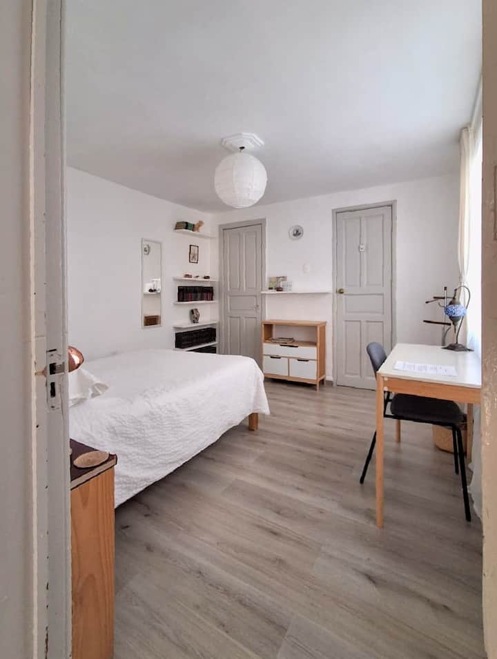 Departamento Entero/muy Cómodo/tv/terraza/ubicado. - Ciudad de México