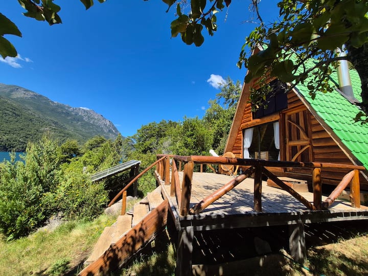 Refugio De Montaña Terraza Orilla De Lago Privado - Chile