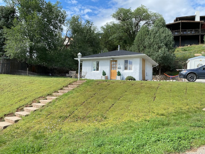 Newly Remodeled Cottage With Views And Sunsets - Durango, CO