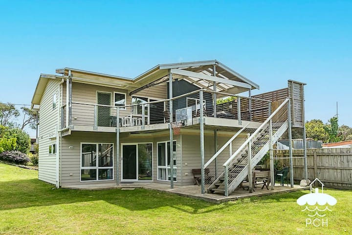 8 Harbour View - Waratah Bay