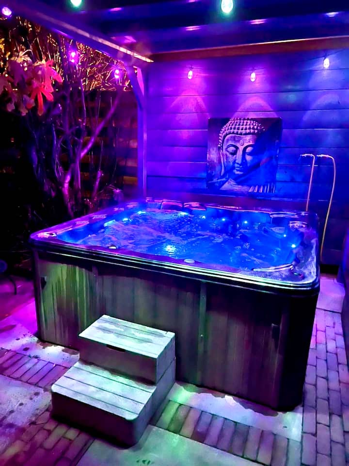 Buddha Style Family House& Jacuzzi& Sauna& Garden - Hoofddorp