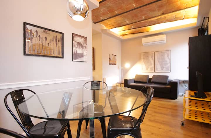 Superb Apartament 2 Chambres Au Coeur Eixample - Cornellà de Llobregat