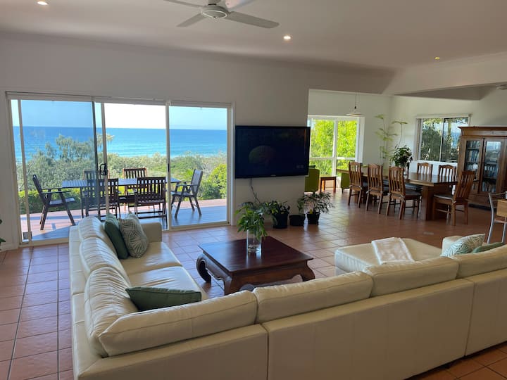 Beachfront Family Home + Pool | 11kw Ev Charger - Noosaville