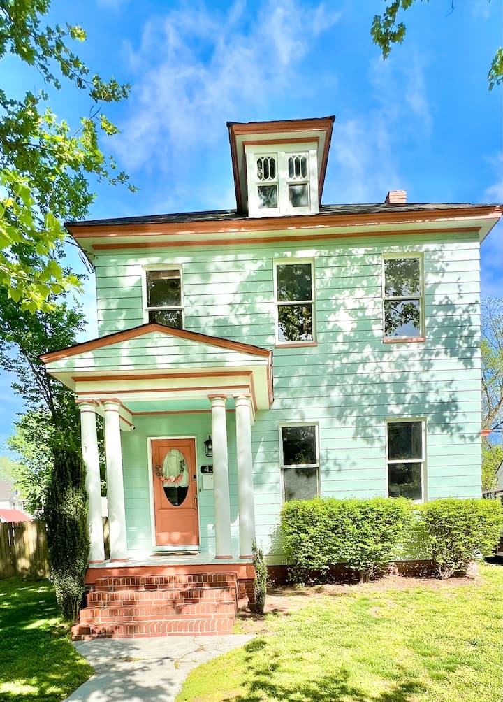 Spacious 3bd/2ba Historic Home In Port Norfolk - Portsmouth, VA