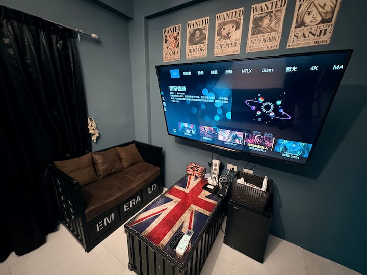 墾丁包棟民宿|恆春古城四臥室12人包棟烤肉/唱歌/麻將/德州/戲水池/步行轉運站五分b - 屏東縣