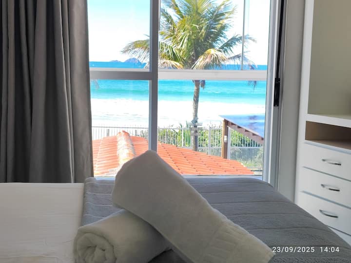 Linda Casa Frente Para O Mar, Praia Barra Da Lagoa - Florianópolis