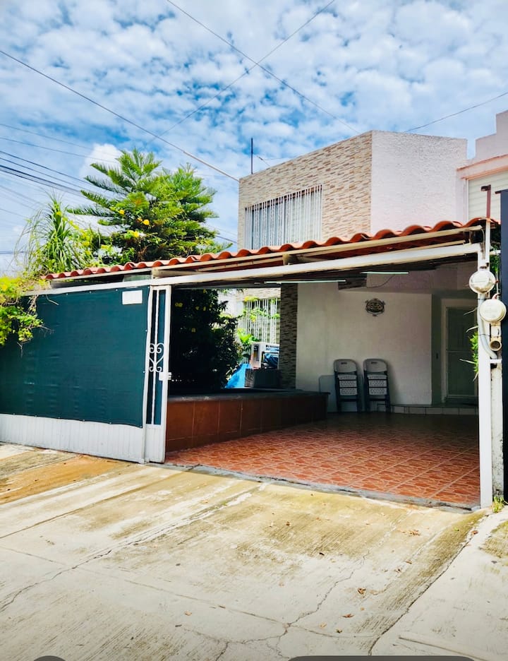 Hermosa Casa A 7 Cuadras De Tlaquepaque Centro - Tlaquepaque