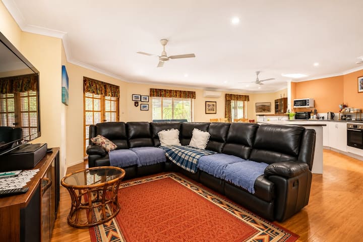 Warm & Welcoming Winter Family Stay - Yallingup