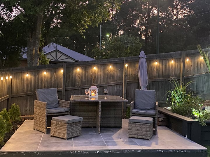 Glasshouse Mountains Lodge - Queensland