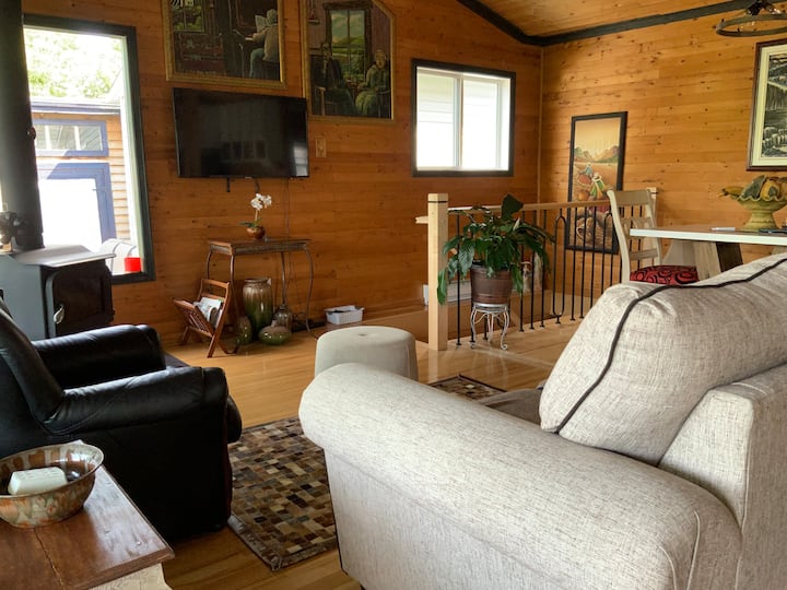 La Chambre Dorée Au Bord De L'eau - Edmundston