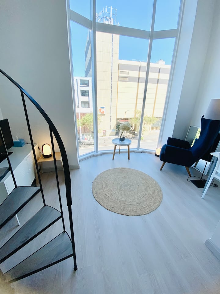 Bright And Cozy Renovated Loft - Central/broadway - North Sydney