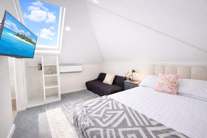 Private Lux En-suite Loft, Air Conditioned - Camperdown