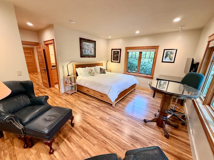 Lithia Park Suite One - Ashland, OR