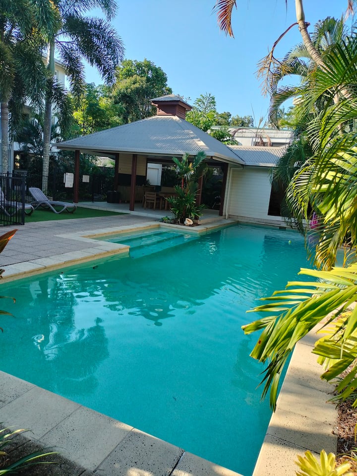 Private Studio -Close To City Airport Seafront - Cairns