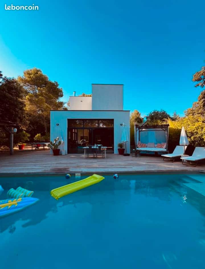 Grande Maison Avec Piscine Proche Plages - Castries