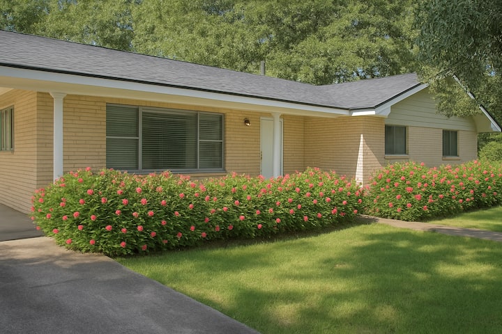 ☼ The Magnolia Home - Cozy, Convenient, Comfy ☼ - Lake Charles, LA