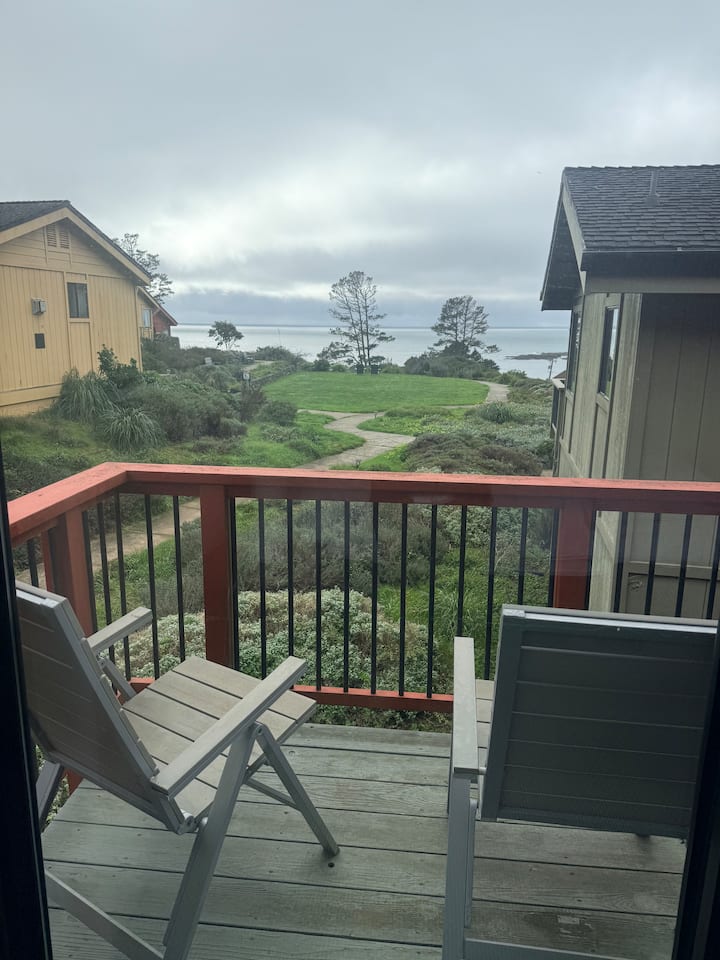 Ignacio Cottage :: Two Story Family Cottage - Mendocino, CA