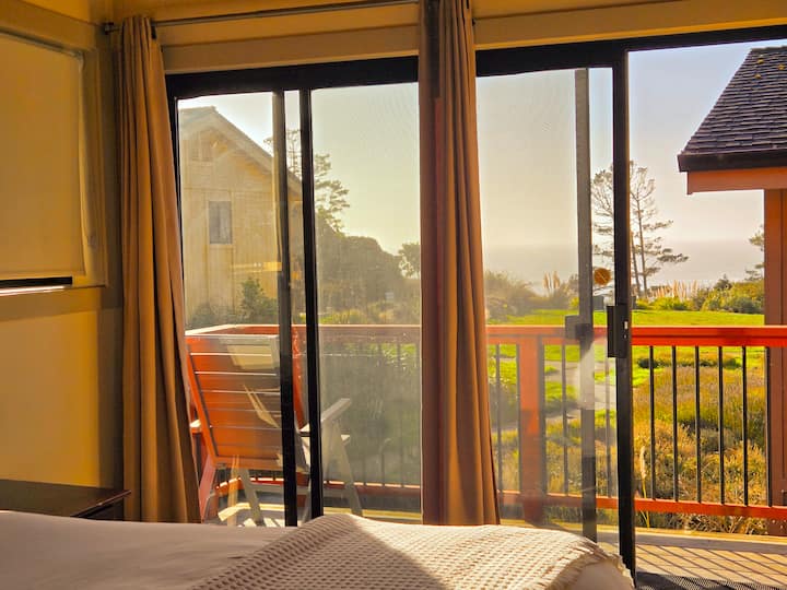 Ignacio Cottage :: Two Story Family Cottage - Mendocino, CA