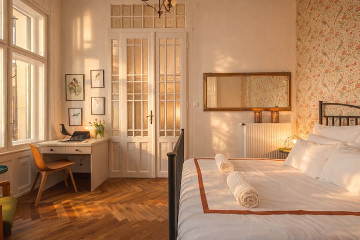 Designer Home In Basilica District By Budapesting - Budapest