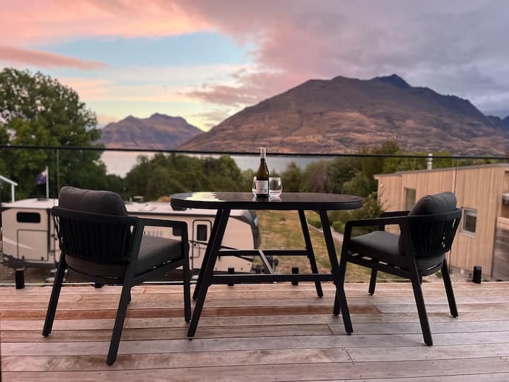 Lake Front Luxury - Queenstown, New Zealand