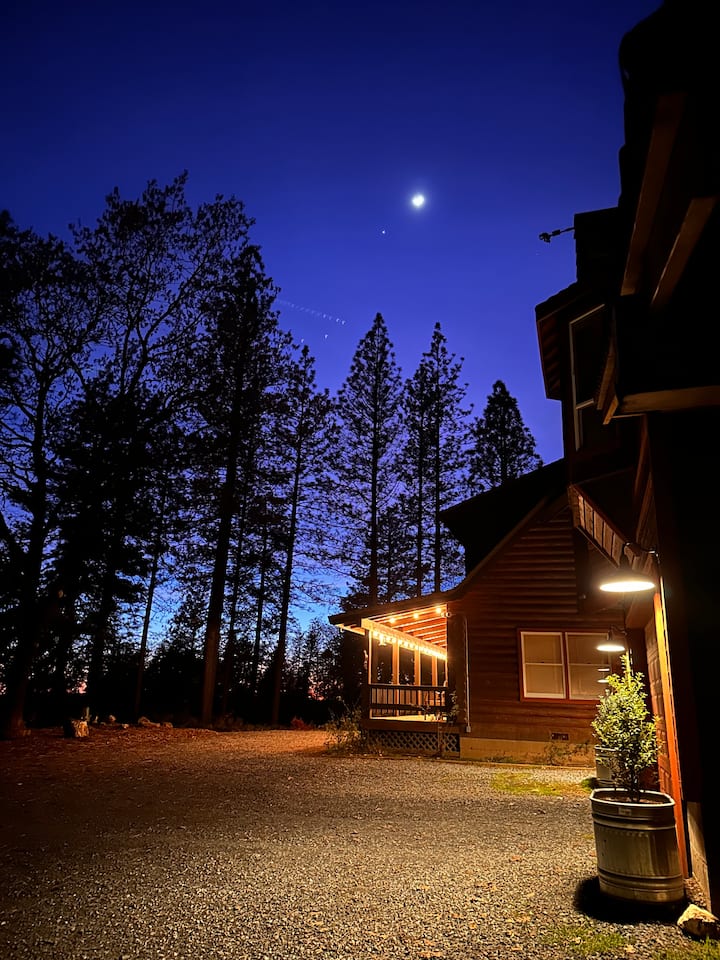 Peaceful 90-acre Forest Retreat W/ Trails & Gym - Foresthill, CA
