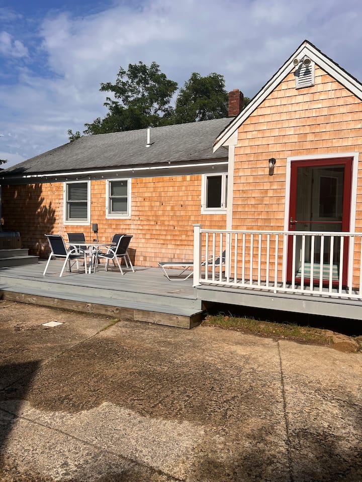 Cape Cod Escape Pet Friendly Hot Tub Sleeps 10 - Cape Cod Museum Of Natural History