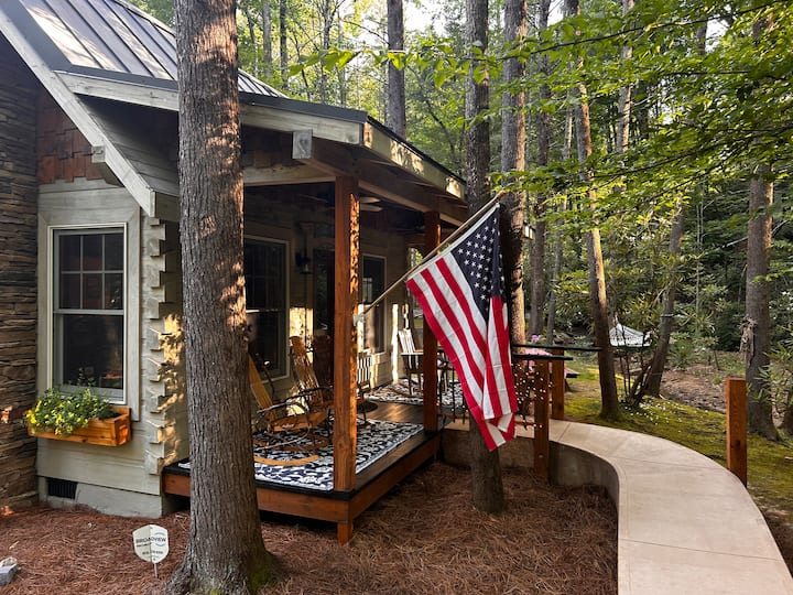 Stix-n-stones Creekside Cabin - Lake Lure, NC