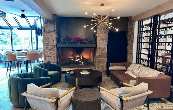 Snowmass Village Slopeside Studio W/ 2 Queen Beds - Snowmass Village, CO