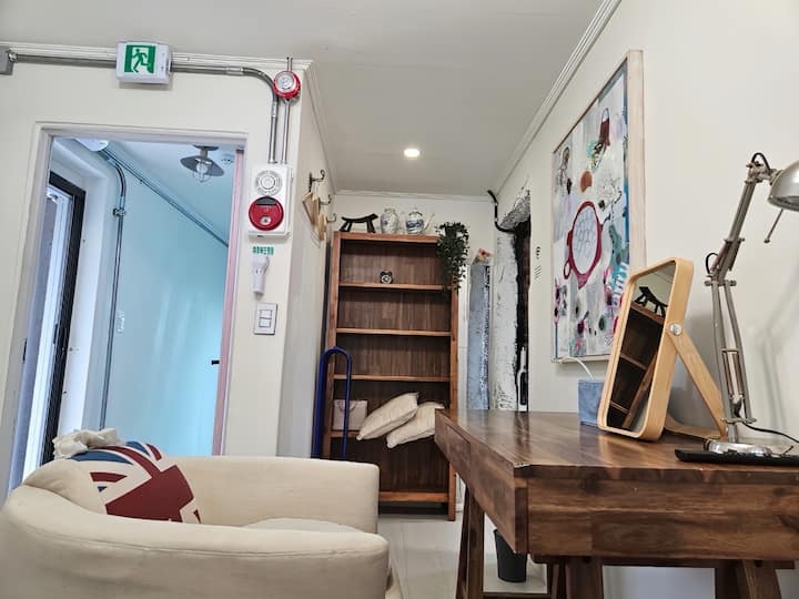 강남 7호선학동역.5분거리 도심형 옥탑원룸 위드감 - Seoul