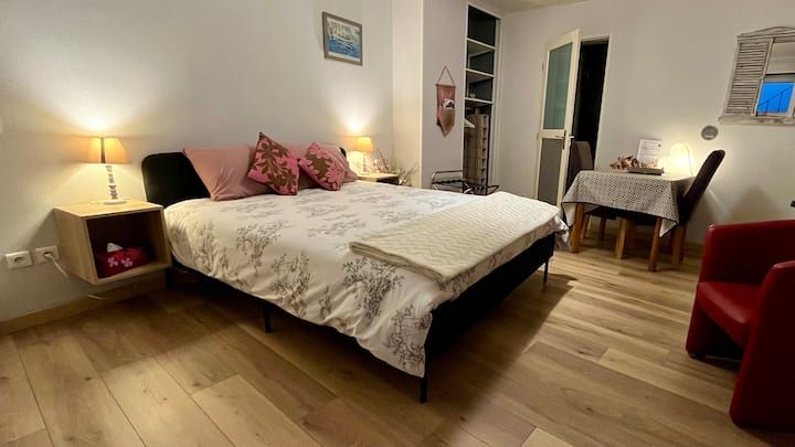 Chambre Cosy Avec Terrasse En Centre Historique - Riom