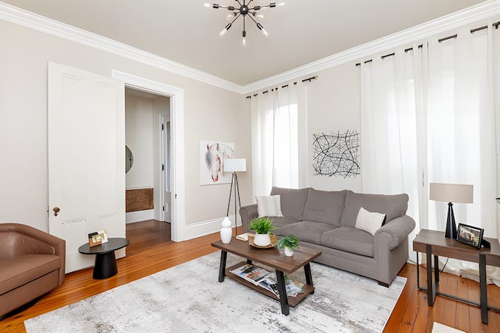 Walkable, Modern! Old Louisville Victorian W/ Yard - 路易維爾