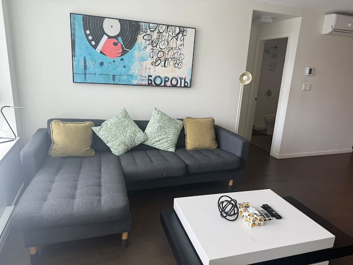 Richmond Downtown  Fashion 2 Bedroom01 - 列治文