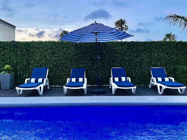 Luxury Modern House W/heated Private Pool - South Padre Island, TX