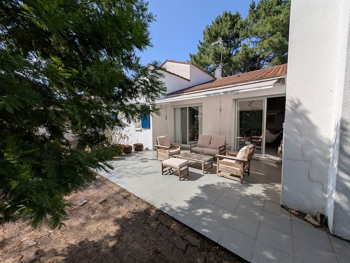 Très Agréable Maison Familiale Dans Parc Privé - Longeville-sur-Mer