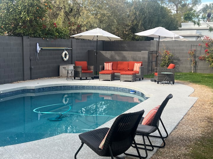 Remodeled Bungalow In Central Neighborhood - Phoenix, AZ