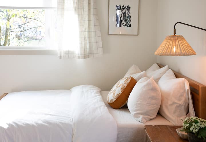 Clean&quiet Silverlake Garden Cottage - Snohomish, WA