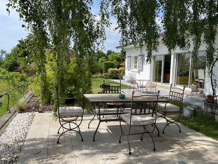 Charmante Villa - Saint-Genis-Pouilly