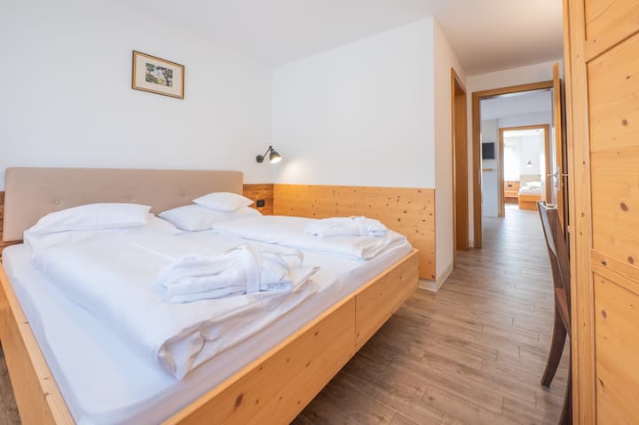 Comfort 2 Schlafzimmer -Plan De Corones Apartments - San Martino In Badia