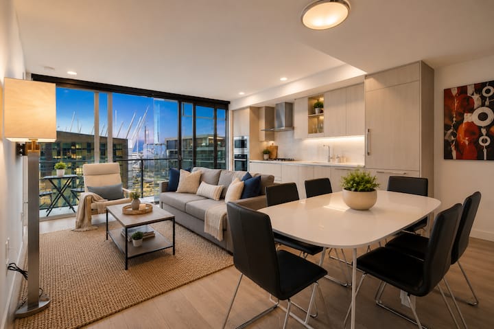 S.25 Modern 2 Bedroom Executive Apartment - Vancouver