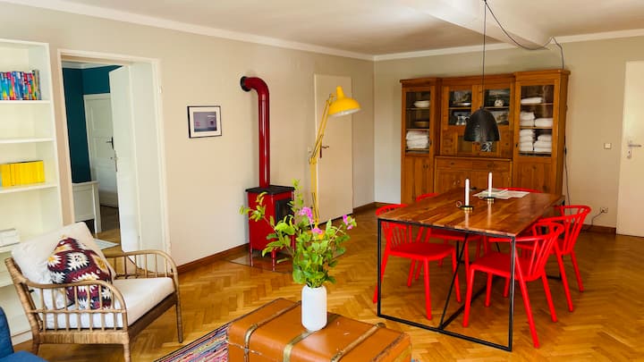 Charmante Altbauwohnung In Wassernähe - Stahnsdorf