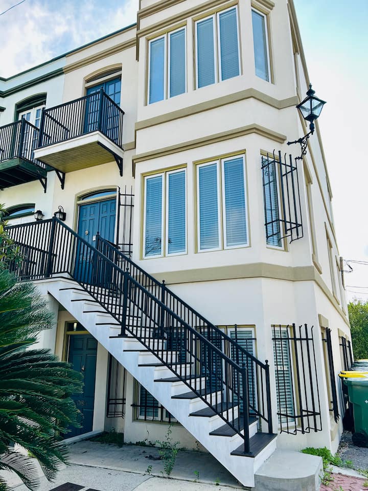 Joseph & Jaclyn’s Place- All Three Stories! - Savannah, GA