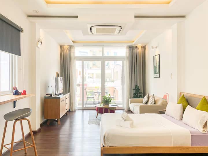Spacious Balcony Studio 5m To Ben Thanh Market - Vietnam